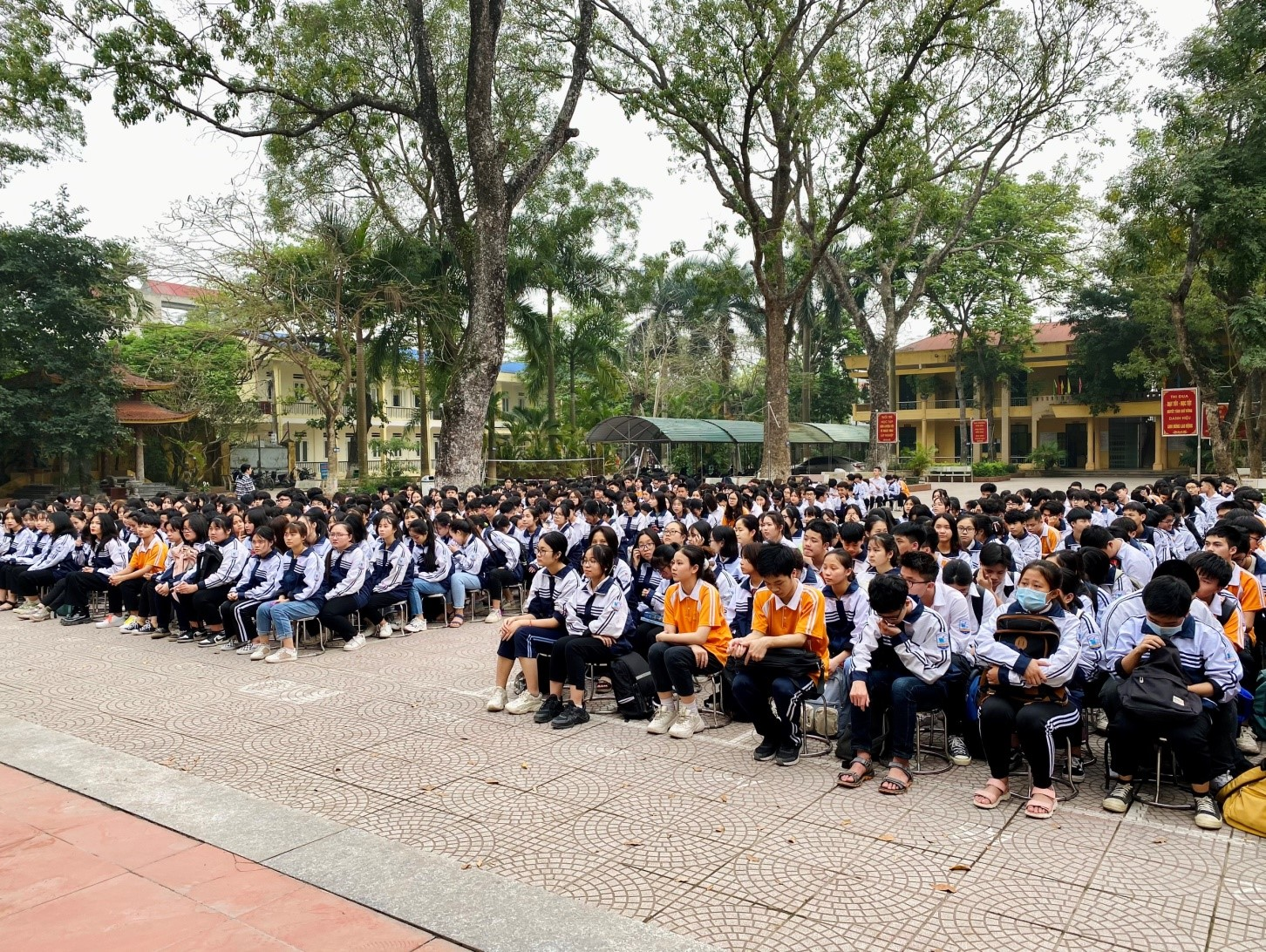 VIDEC GROUP TRAO HỌC BỔNG CHO HỌC SINH TRƯỜNG THPT THƯỜNG TÍN - VIDEC ...